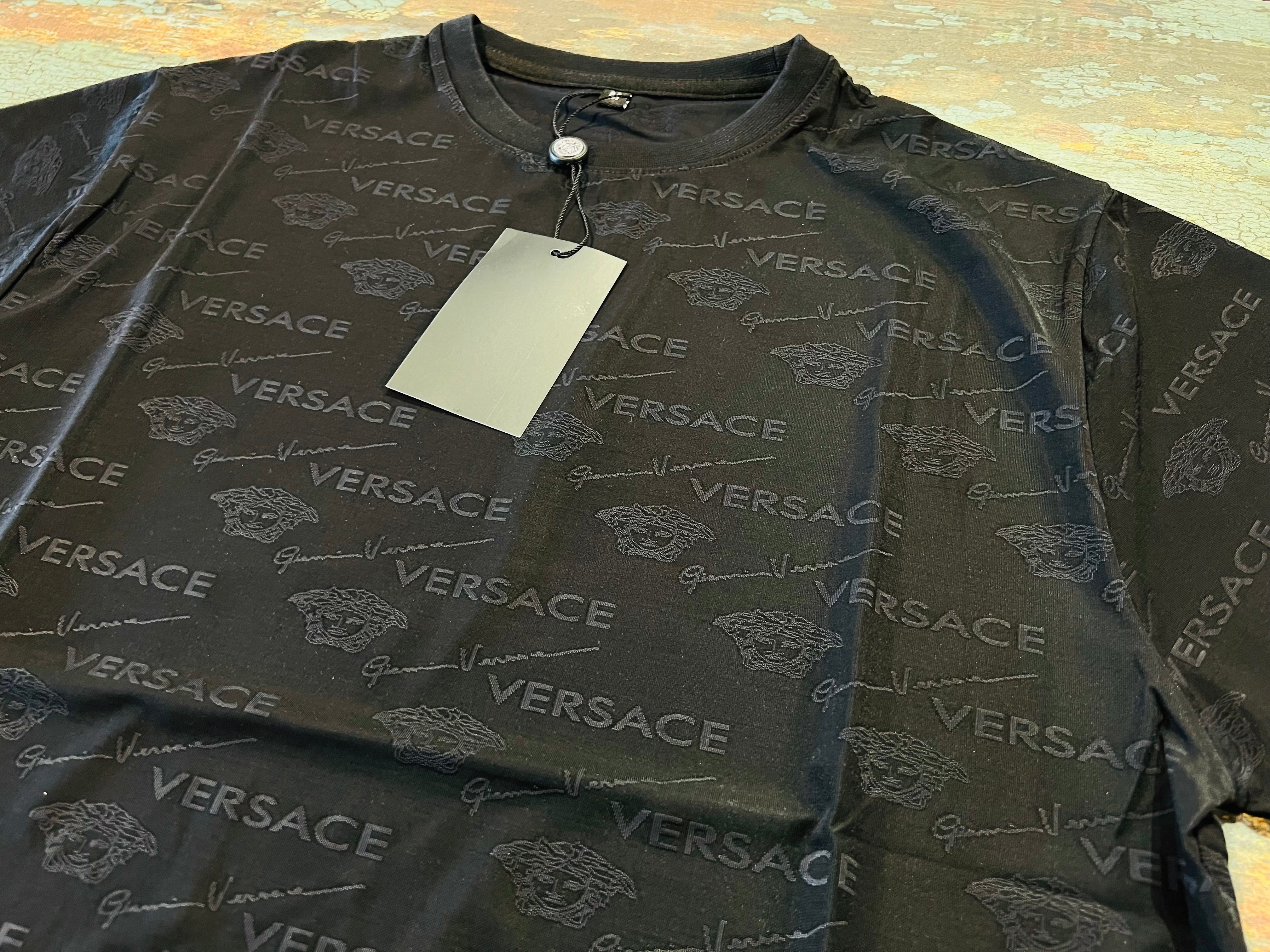 VERSCAE 1828 – Brand Store MM Alam